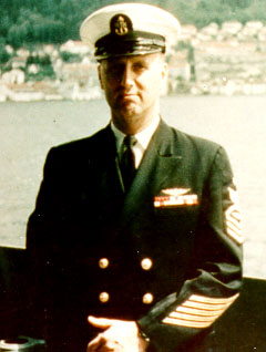 ARNOLD-ROBERT | The United States Navy Memorial