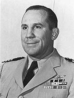 VIEWEG-WALTER | The United States Navy Memorial